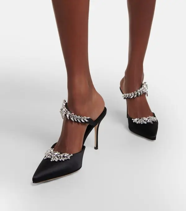 Manolo Blahnik Lurum 90 Embellished Mules - Black