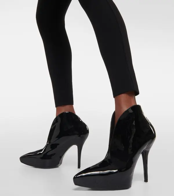Alaïa Slick Patent Leather Ankle Boots - Black