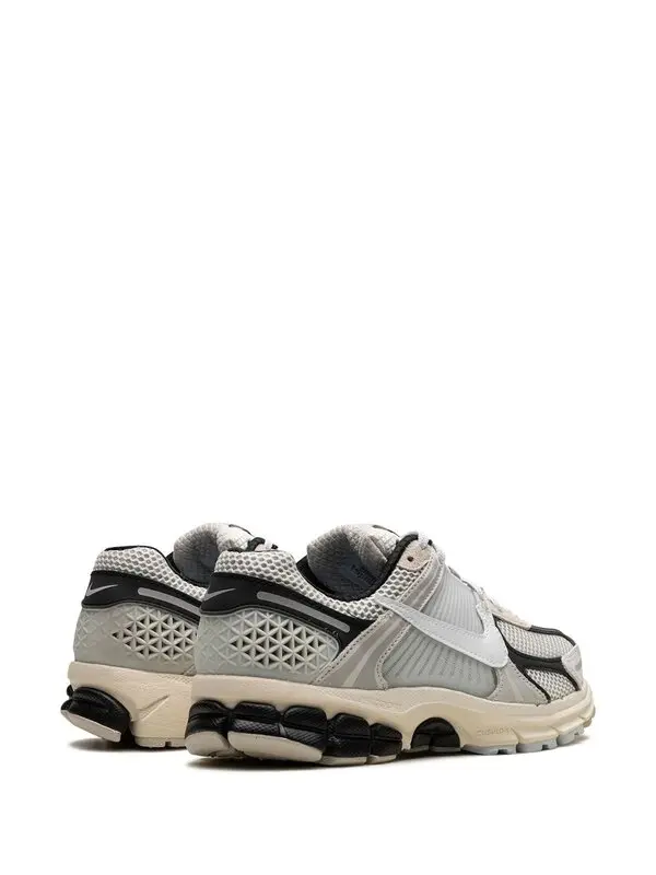 Nike Zoom Vomero Supersonic Sneakers