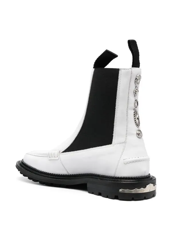TOGA VIRILIS Charm-detail Ankle Boots - White