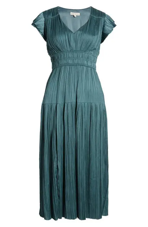 moon river plisse midi dress Moon River Pleated Sleeveless Midi Dress