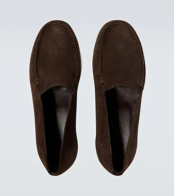 Manolo Blahnik Suede Loafers - Brown
