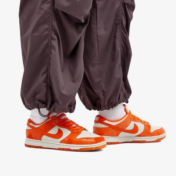 Nike Dunk Low Sneakers - Light Bone/safety Orange
