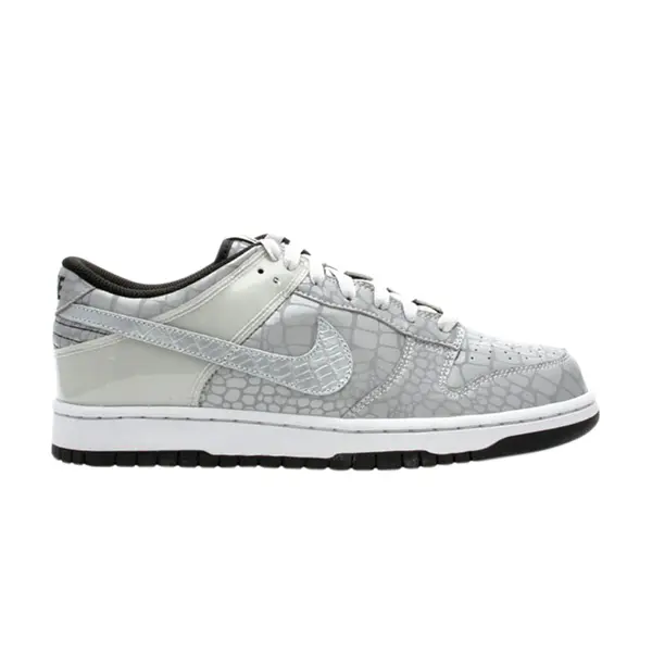 Nike Dunk Low Sneakers - Silver