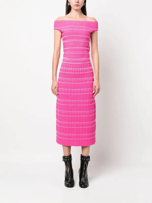 Alexander McQueen Open-knit Off-the-shoulder Top - Pink