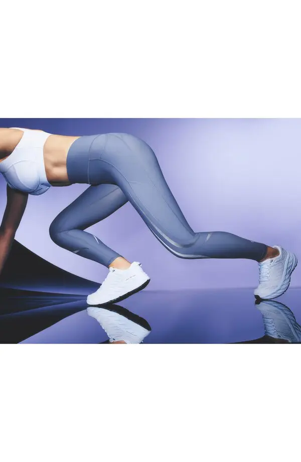 Sweaty Betty Zero Gravity Illuminate Leggings - Endless Blue