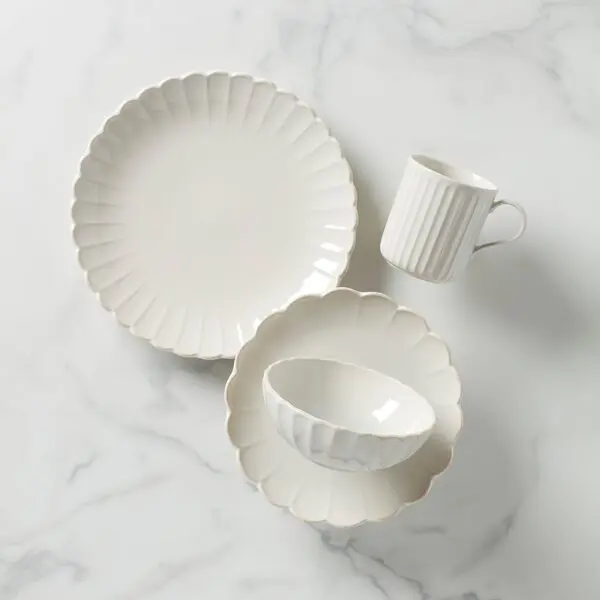 LENOX French Perle Scallop 4 Piece Place Setting