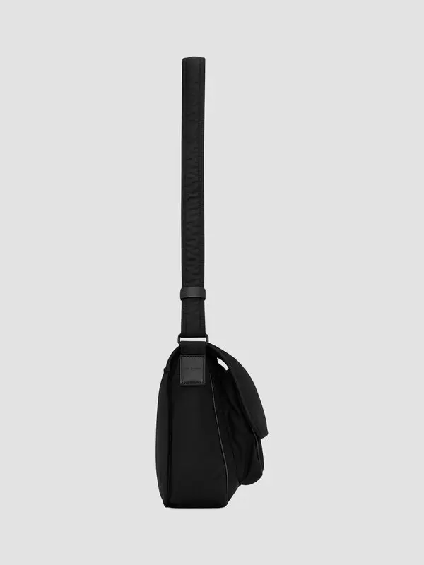 Saint Laurent Niki Messenger Bag In Econyl - Black
