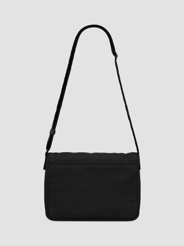 Saint Laurent Niki Messenger Bag In Econyl - Black