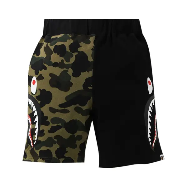 A BATHING APE 1st Camo Half Side Shark Sweat Shorts - Green