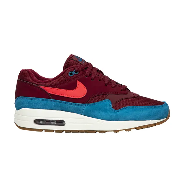 Nike Max 1 Sneakers