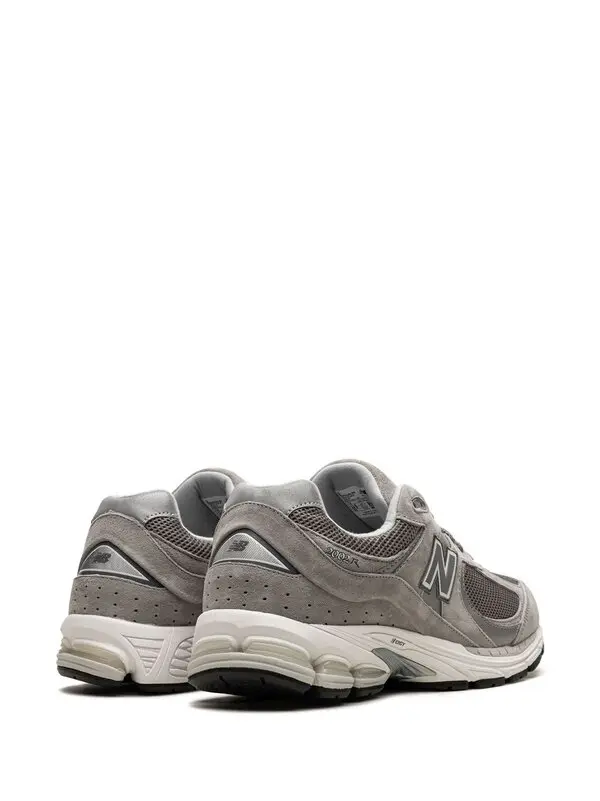 NEW BALANCE 2002r Sneakers - Grey