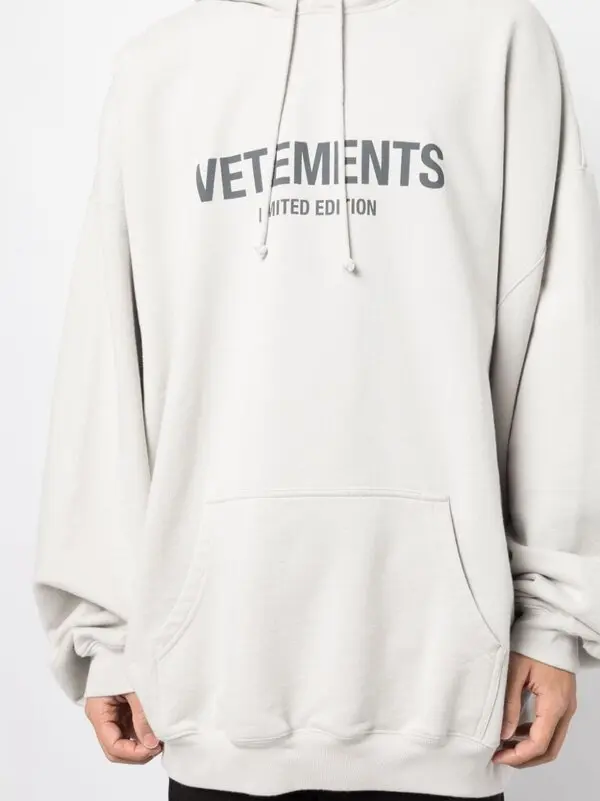 Vetements Logo-print Drawstring Hoodie - Grey