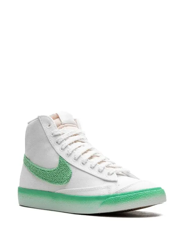 Nike Blazer Mid '77 Sneakers