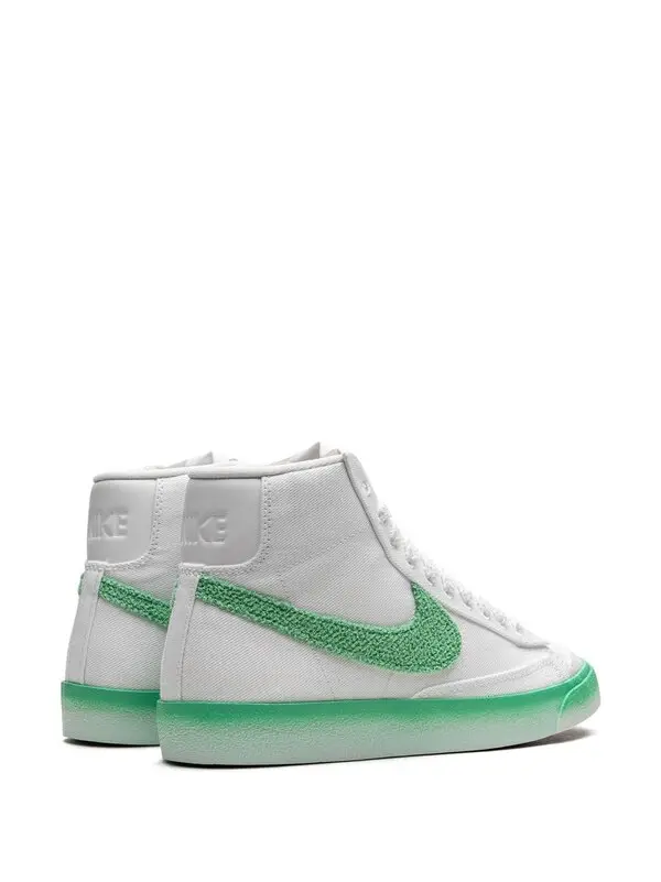 Nike Blazer Mid '77 Sneakers