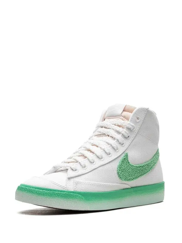 Nike Blazer Mid '77 Sneakers