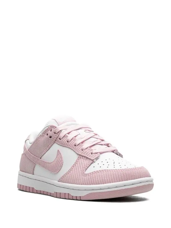 Nike Dunk Low Sneakers - Pink