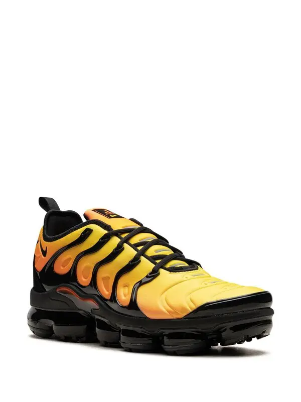Nike Vapormax Plus Sneakers - Black