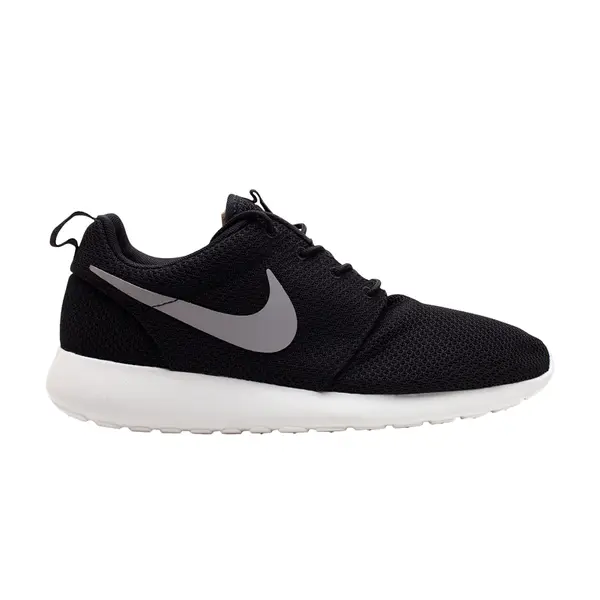 Nike Roshe Run Sneakers - Black