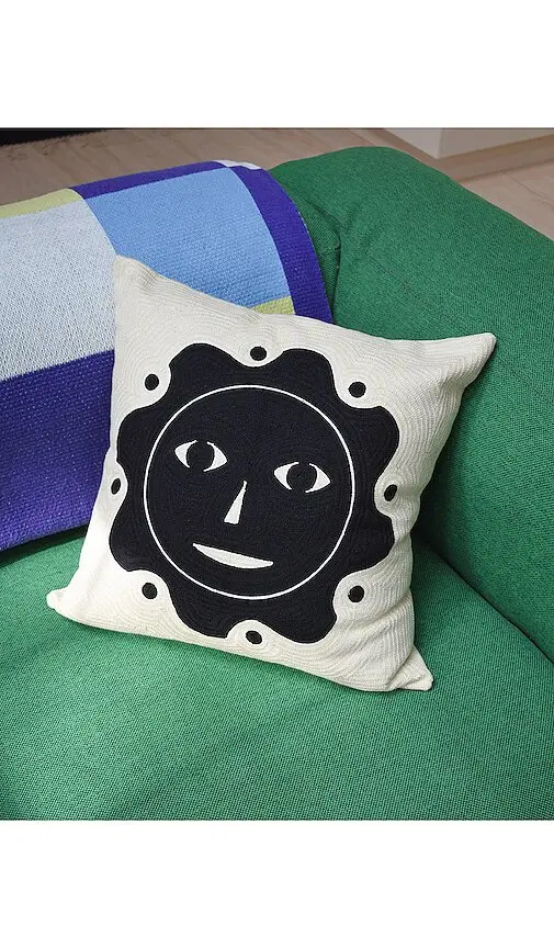 DUSEN DUSEN Everybody Embroidered Pillow Cover In Cream