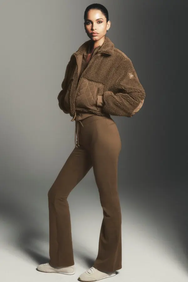 Alo Yoga Sway Bootcut Sweatpant - Java Brown