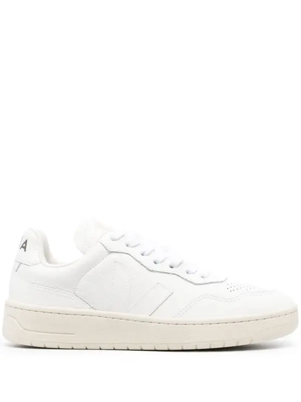 VEJA V-90 Low-top Sneakers - White