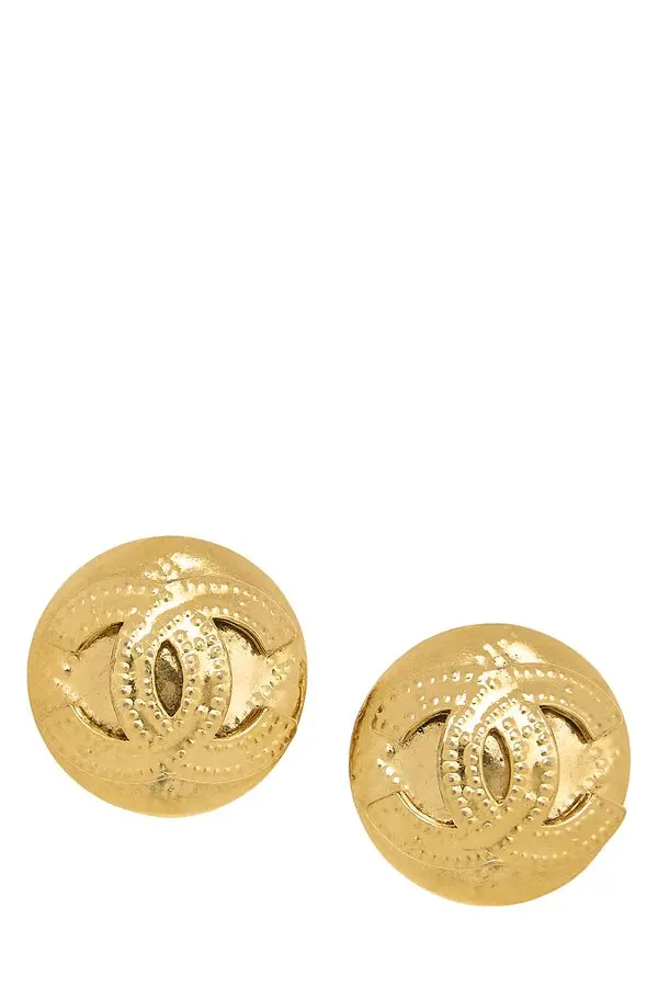 Chanel Quilted Round Clip-on Earrings - Gold
