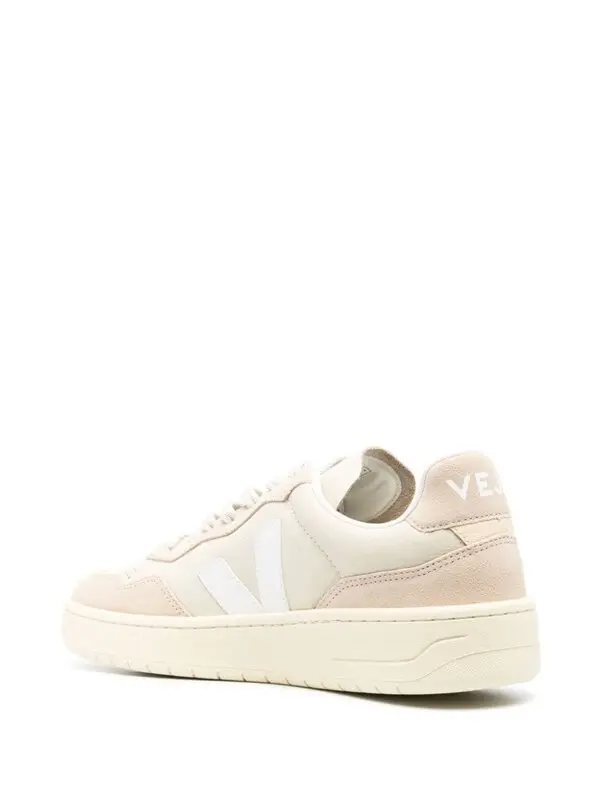VEJA V-90 Panelled Low-top Sneakers - Neutrals