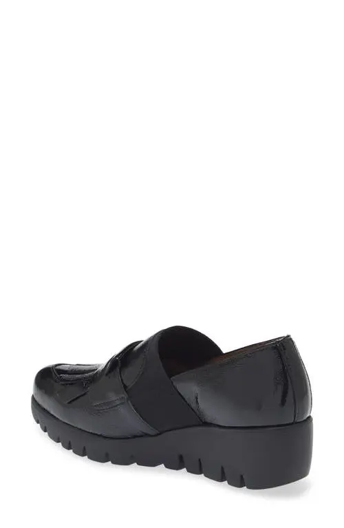 WONDERS Kiltie Platform Loafer