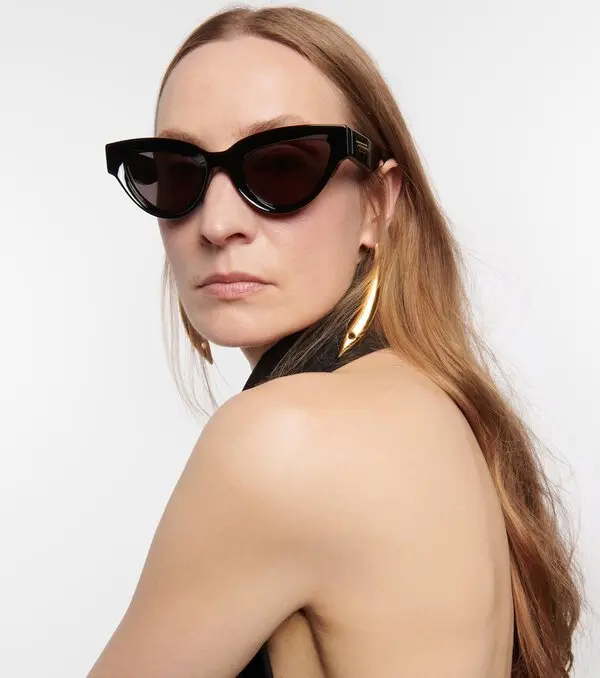 Bottega Veneta Cat-eye Sunglasses - Black