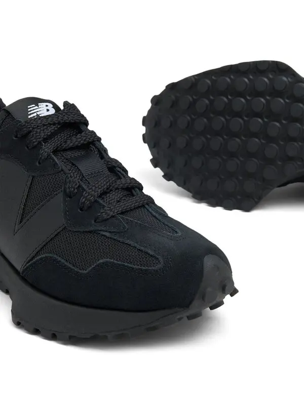 NEW BALANCE 327 Sneakers - Black