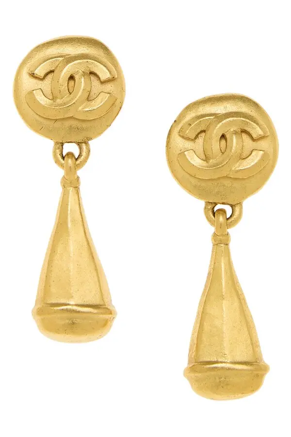 Chanel Cc Dangle Clip-on Earrings - Gold