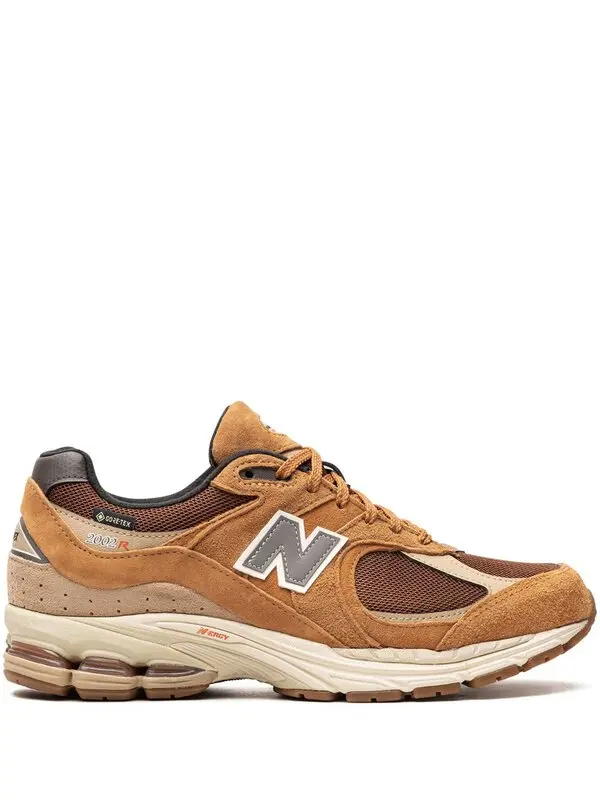 NEW BALANCE 2002rx Low-top Sneakers - Brown