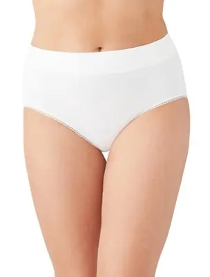 Wacoal Feeling Flexible Brief - White