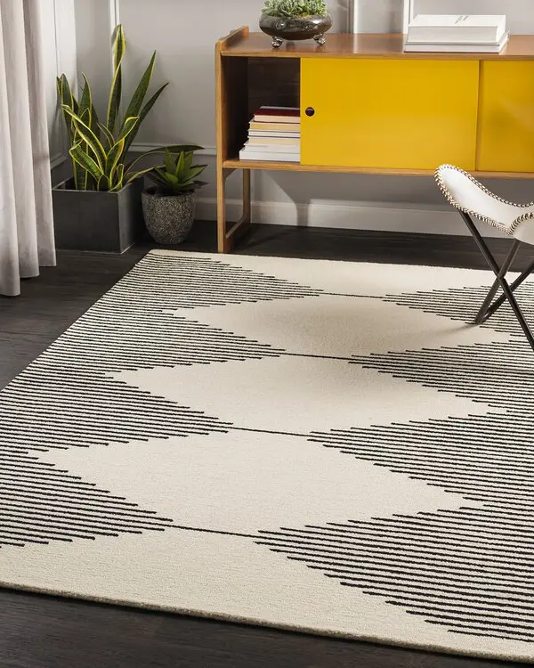 Livabliss Granada Gnd-2331 Area Rug, 4' X 6