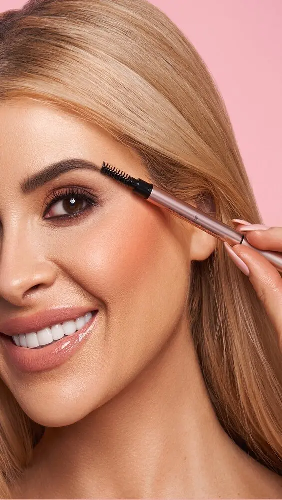 LAWLESS Shape Up Soft Fill Brow Pencil 0.005 Oz / 0.16