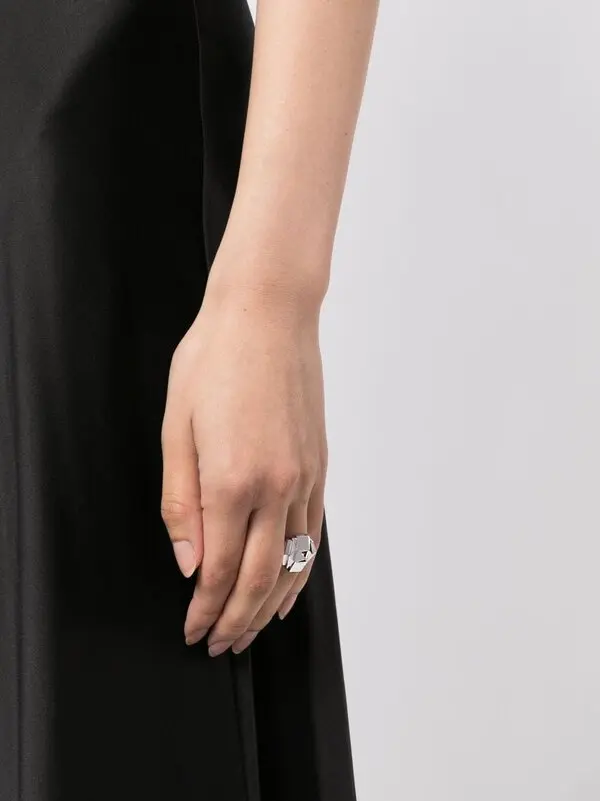 STATEMENT Rockaway Pyramid Ring