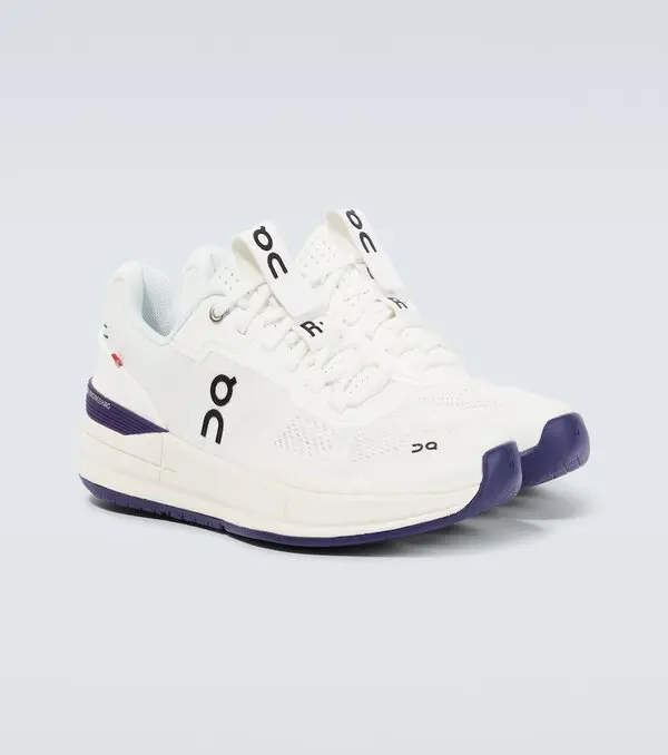 On The Roger Pro Sneakers