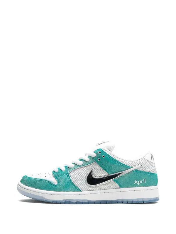 Nike Dunk Low Pro Qs April Skateboards Sneakers - White