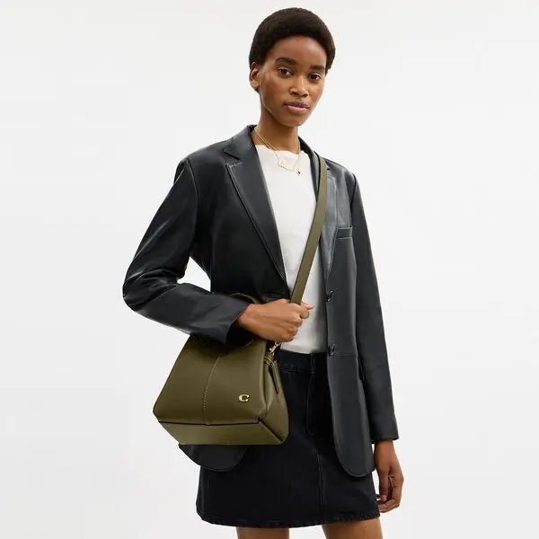 COACH Lana Shoulder Bag 23 - Brass/olive