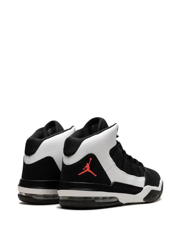 JORDAN Max Aura Infrared 23 Sneakers - Black