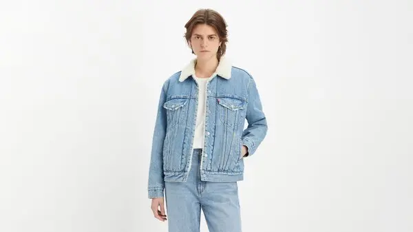 LEVI'S Ex-boyfriend Sherpa Trucker Jacket - New Notes