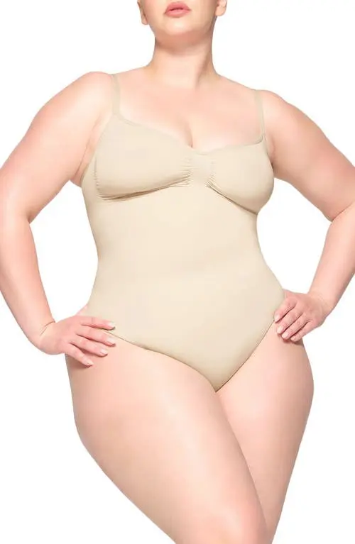 SKIMS Seamless Sculpt Thong Bodysuit - Sand