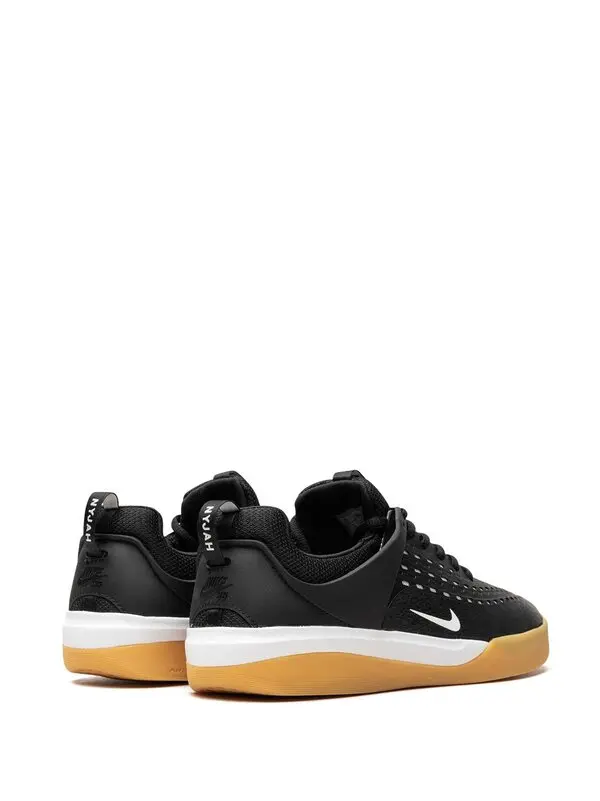 Nike Sb Zoom Nyjah 3 Sneakers - Black