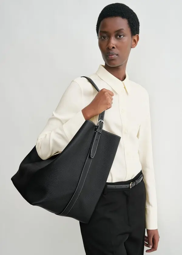 TOTEME Belted Grained-leather Tote - Black Grain
