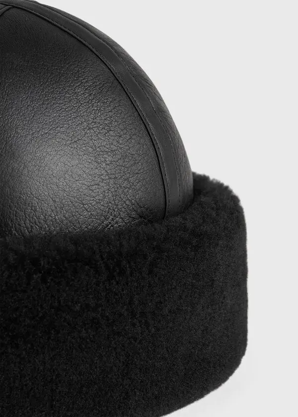 TOTEME Shearling Hat - Black