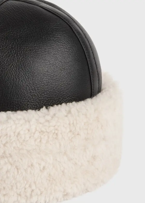 TOTEME Shearling Hat - Black