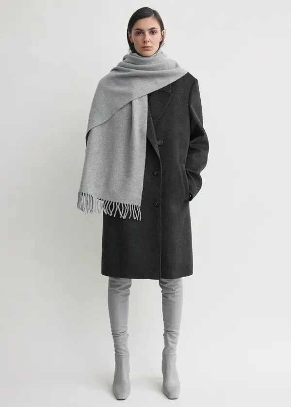 TOTEME Classic Wool Scarf - Grey