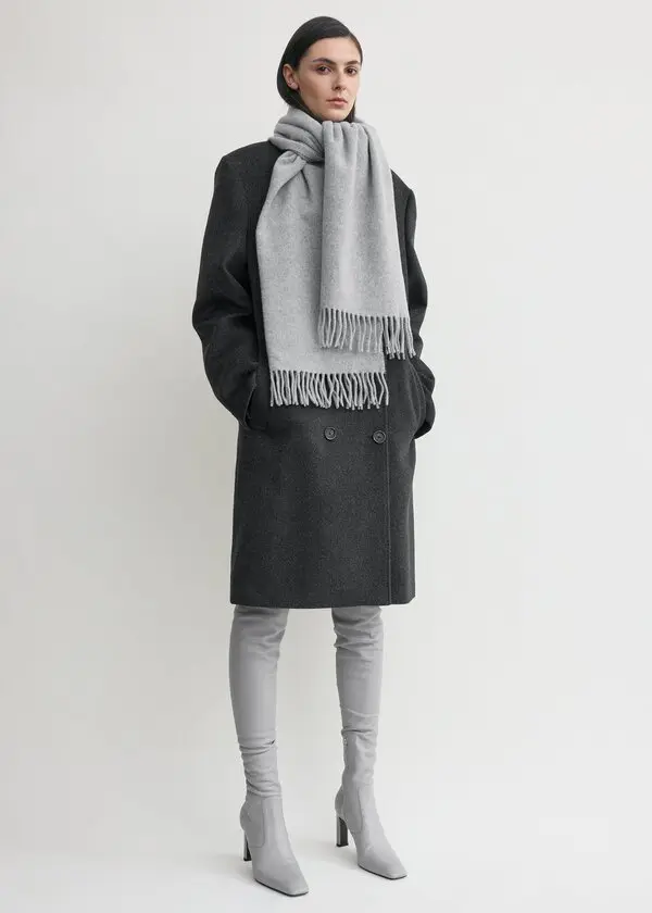 TOTEME Classic Wool Scarf - Grey