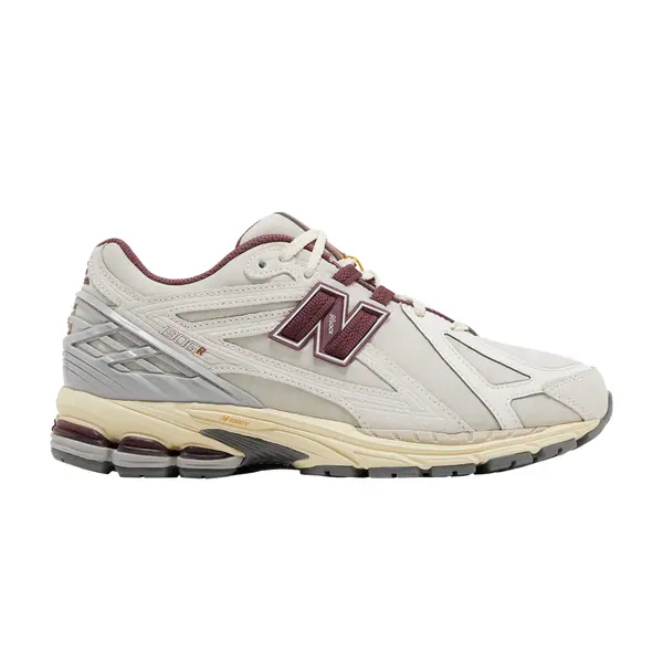 NEW BALANCE 1906r Sneakers